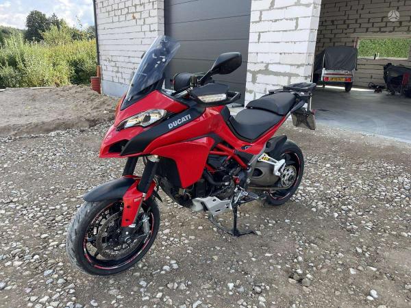 Ducati Multistrada 2015 Kazlų Rūda vietnē Sarkans Ducati Multistrada 2015 Kazlų Rūda, ar dzinēja tilpumu 1.20 L un nobraukumu 41 tūkst. km par 7000 €, foto 1 vietnē AUTOMOTO.COM.LV