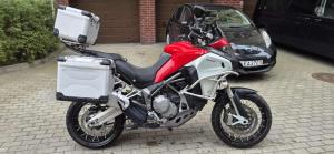 Sarkans Ducati Multistrada 2016 Viļņa, ar dzinēja tilpumu 1.20 L un nobraukumu 37 tūkst. km par 7900 €, foto  vietnē AUTOMOTO.COM.LV