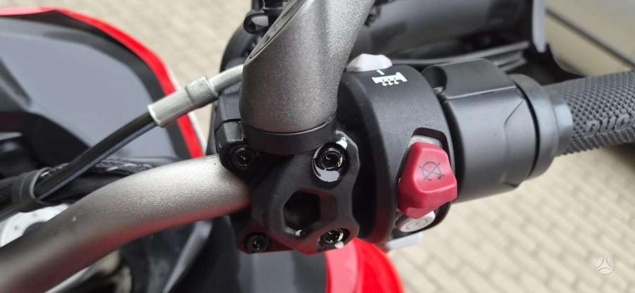 Red Ducati Multistrada 2016 in Vilnius, with an engine capacity of 1.20 L and mileage of 37 thousand km for 7900 €, photo 9 on AUTOMOTO.COM.LV