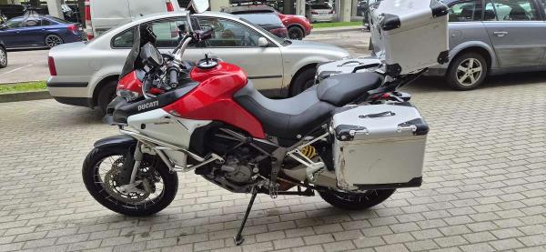Red Ducati Multistrada 2016 in Vilnius, with an engine capacity of 1.20 L and mileage of 35 thousand km for 7800 €, photo 7 on AUTOMOTO.COM.LV