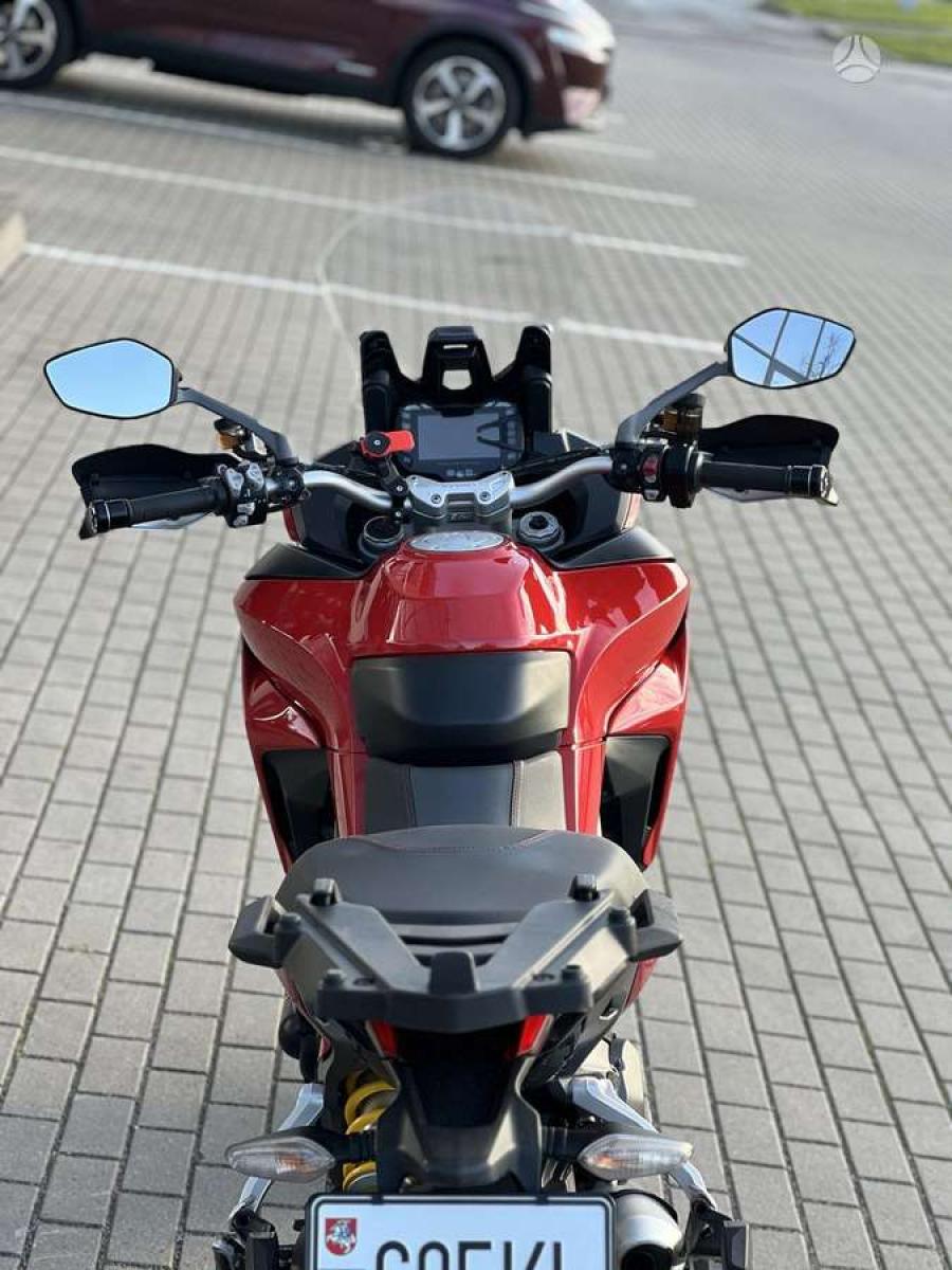 Sarkans Ducati Multistrada 2018 Kauņa, ar dzinēja tilpumu 1.26 L un nobraukumu 45 tūkst. km par 9999 €, foto 14 vietnē AUTOMOTO.COM.LV