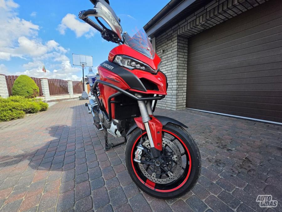 Red Ducati Multistrada 2018 in Kaunas, with an engine capacity of 1.26 L and mileage of 45 thousand km for 8555 €, photo 1 on AUTOMOTO.COM.LV