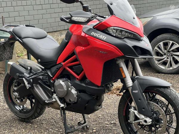 Sarkans Ducati Multistrada 2019 Panevēža, ar dzinēja tilpumu 0.94 L un nobraukumu 37 tūkst. km par 8400 €, foto 4 vietnē AUTOMOTO.COM.LV