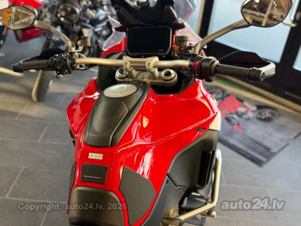 Red Ducati Multistrada 2021 in Tallinn, with an engine capacity of 1.16 L and mileage of 18 thousand km for 17490 €, photo 5 on AUTOMOTO.COM.LV