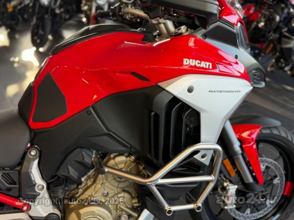 Red Ducati Multistrada 2021 in Tallinn, with an engine capacity of 1.16 L and mileage of 18 thousand km for 17490 €, photo 6 on AUTOMOTO.COM.LV