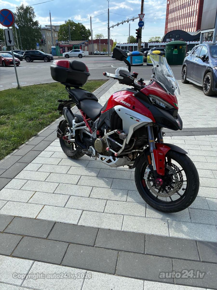 Sarkans Ducati Multistrada 2022 Tallina, ar dzinēja tilpumu 1.16 L un nobraukumu 17 tūkst. km par 15200 €, foto 1 vietnē AUTOMOTO.COM.LV