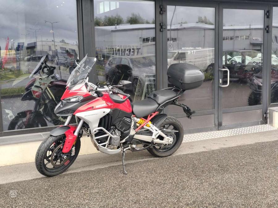 Red Ducati Multistrada 2022 in Riga, with an engine capacity of 1.16 L and mileage of 14 thousand km for 15900 €, photo 1 on AUTOMOTO.COM.LV