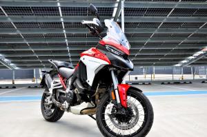 Sarkans Ducati Multistrada 2024 Viļņa, ar dzinēja tilpumu 1.16 L un nobraukumu 6 tūkst. km par 18900 €, foto  vietnē AUTOMOTO.COM.LV