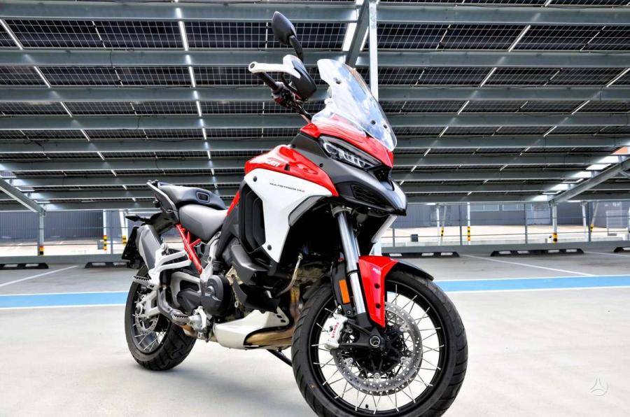 Sarkans Ducati Multistrada 2024 Viļņa, ar dzinēja tilpumu 1.16 L un nobraukumu 6 tūkst. km par 18900 €, foto 1 vietnē AUTOMOTO.COM.LV