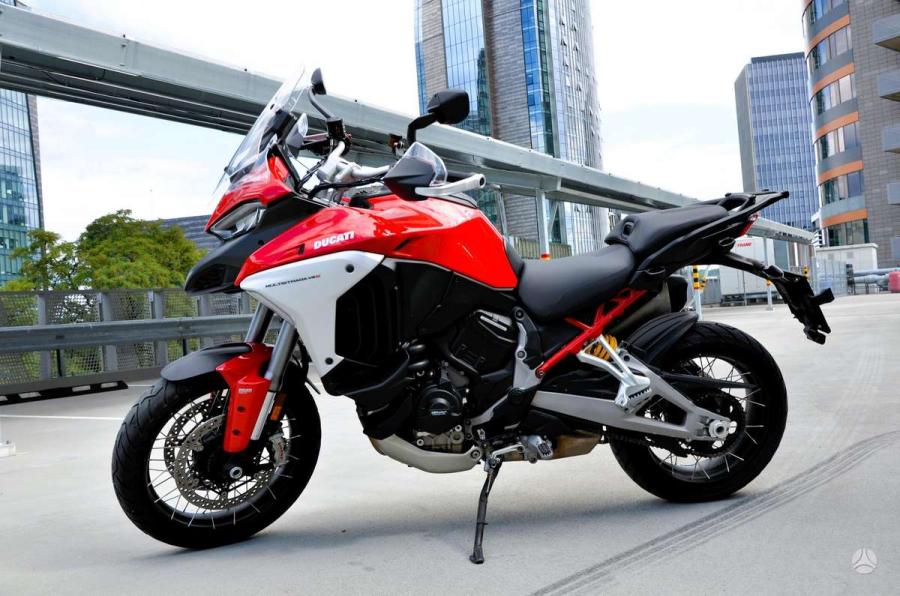 Sarkans Ducati Multistrada 2024 Viļņa, ar dzinēja tilpumu 1.16 L un nobraukumu 6 tūkst. km par 18900 €, foto 4 vietnē AUTOMOTO.COM.LV