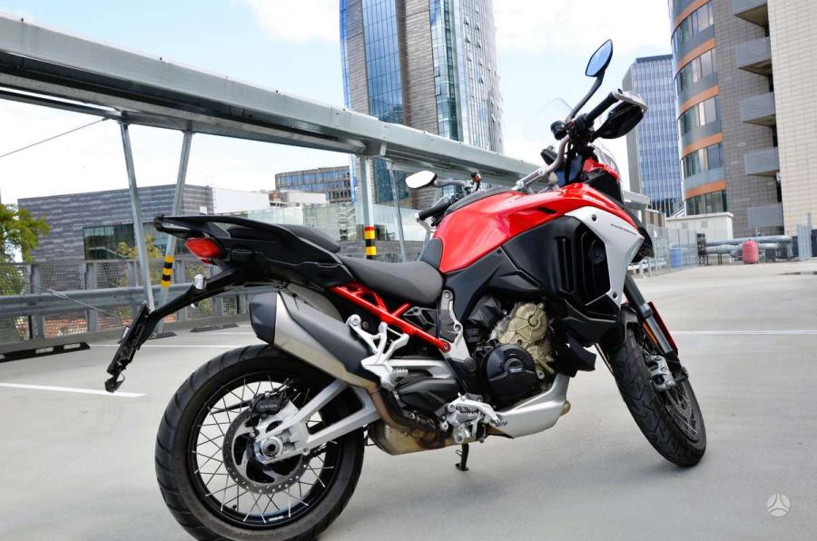 Sarkans Ducati Multistrada 2024 Viļņa, ar dzinēja tilpumu 1.16 L un nobraukumu 6 tūkst. km par 18900 €, foto 6 vietnē AUTOMOTO.COM.LV