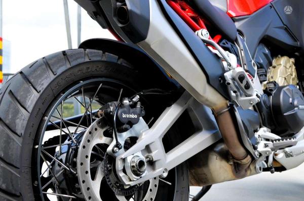Ducati Multistrada 2024 in Vilnius on AUTOMOTO.COM.LV Red Ducati Multistrada 2024 in Vilnius, with an engine capacity of 1.16 L and mileage of 6 thousand km for 18900 €, photo 11 on AUTOMOTO.COM.LV
