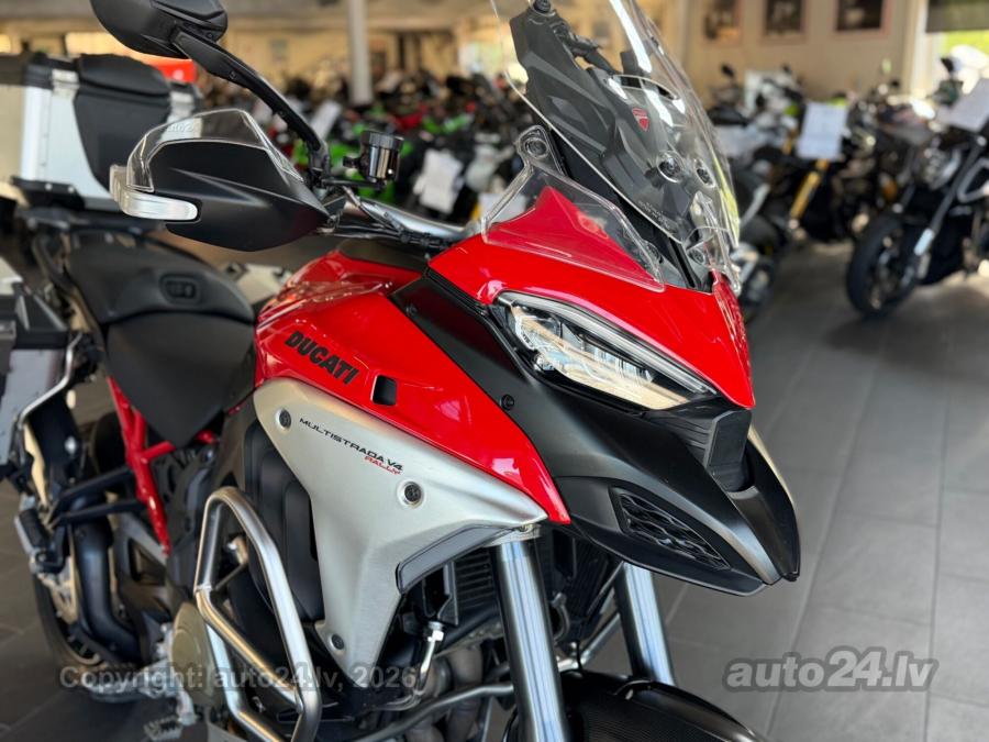 Sarkans Ducati Multistrada 2025 Tallina, ar dzinēja tilpumu 1.16 L un nobraukumu 17 tūkst. km par 19990 €, foto 11 vietnē AUTOMOTO.COM.LV