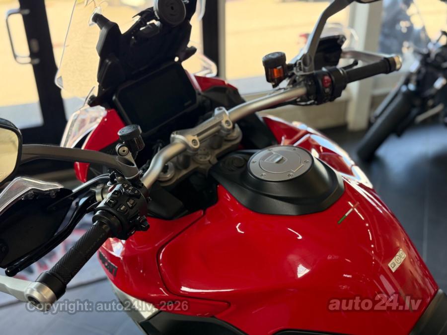 Sarkans Ducati Multistrada 2025 Tallina, ar dzinēja tilpumu 1.16 L un nobraukumu 17 tūkst. km par 19990 €, foto 17 vietnē AUTOMOTO.COM.LV