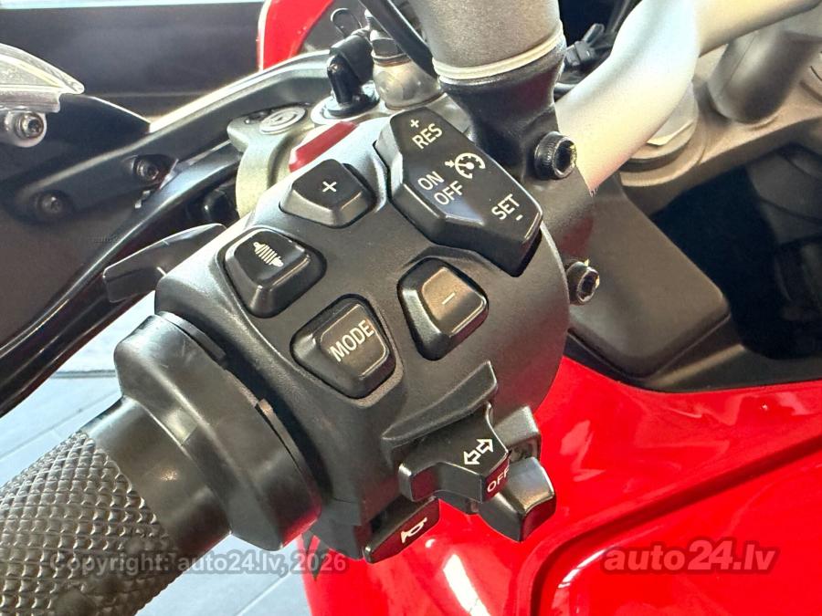 Sarkans Ducati Multistrada 2025 Tallina, ar dzinēja tilpumu 1.16 L un nobraukumu 17 tūkst. km par 19990 €, foto 18 vietnē AUTOMOTO.COM.LV