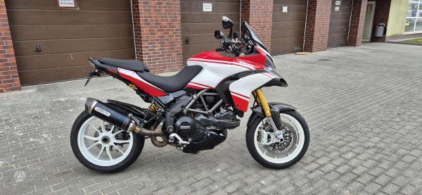 Белый Дукати Multistrada 2011 в Вильнюс, объемом двигателя 1.20 л и пробегом 56 тыс. км за 4900 €, фото 3 на AUTOMOTO.COM.LV