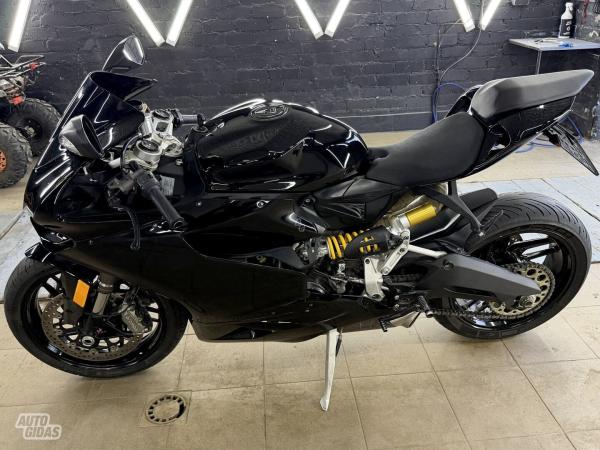 Melns Ducati Panigale 2018 Vievis, ar dzinēja tilpumu 0.96 L un nobraukumu 0 tūkst. km par 8300 €, foto 3 vietnē AUTOMOTO.COM.LV