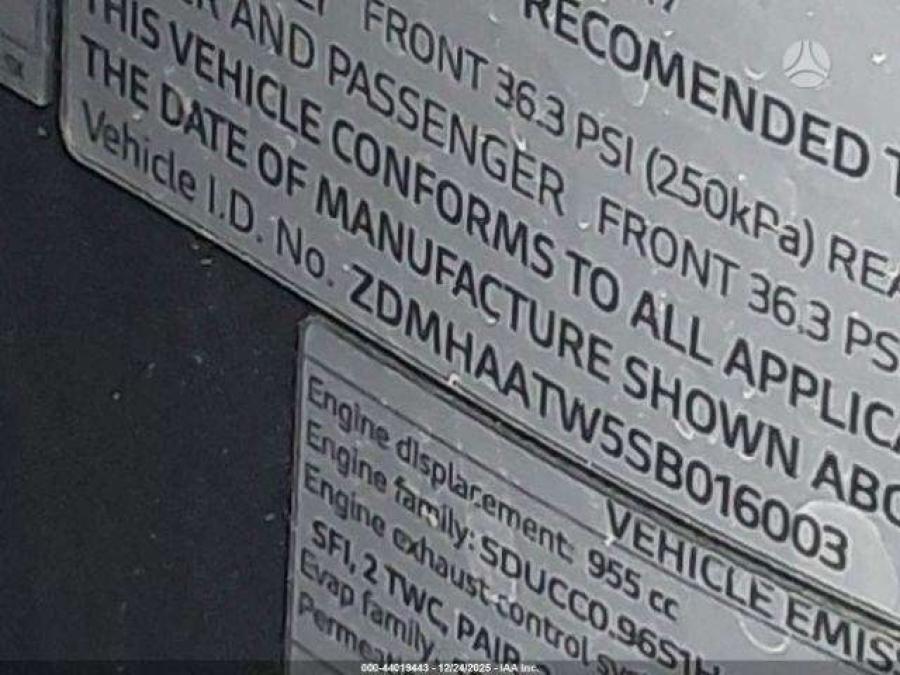 Black Ducati Panigale 2025 in Klaipeda, with an engine capacity of 0.96 L and mileage of 4 thousand km for 8000 €, photo 10 on AUTOMOTO.COM.LV