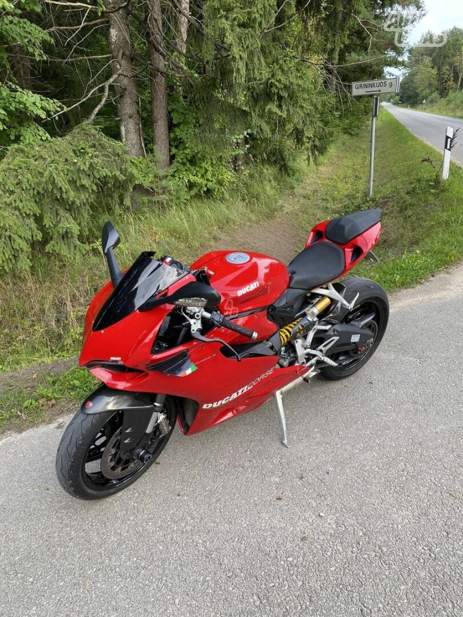 Ducati Panigale 2014 Palanga, ar dzinēja tilpumu 0.00 L un nobraukumu 0 tūkst. km par 9000 €, foto 4 vietnē AUTOMOTO.COM.LV