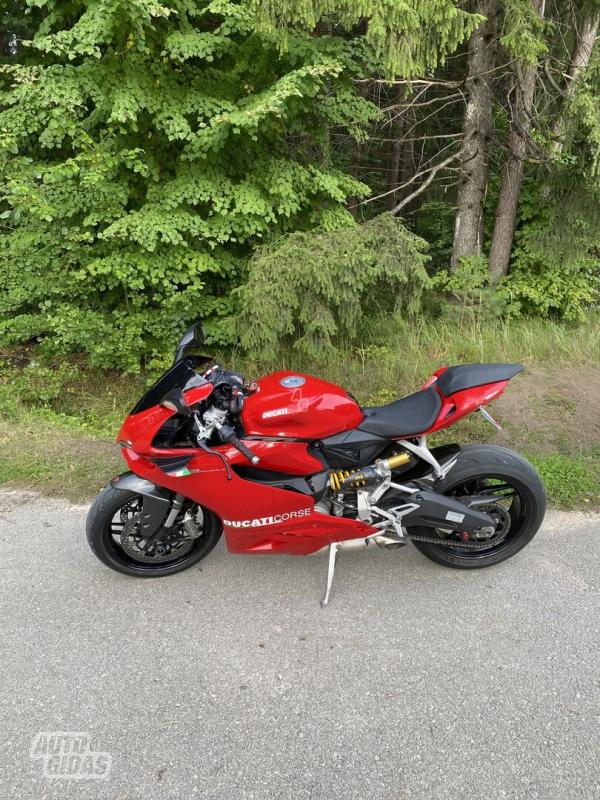 Ducati Panigale 2014 Palanga vietnē Ducati Panigale 2014 Palanga, ar dzinēja tilpumu 0.00 L un nobraukumu 0 tūkst. km par 9000 €, foto 6 vietnē AUTOMOTO.COM.LV