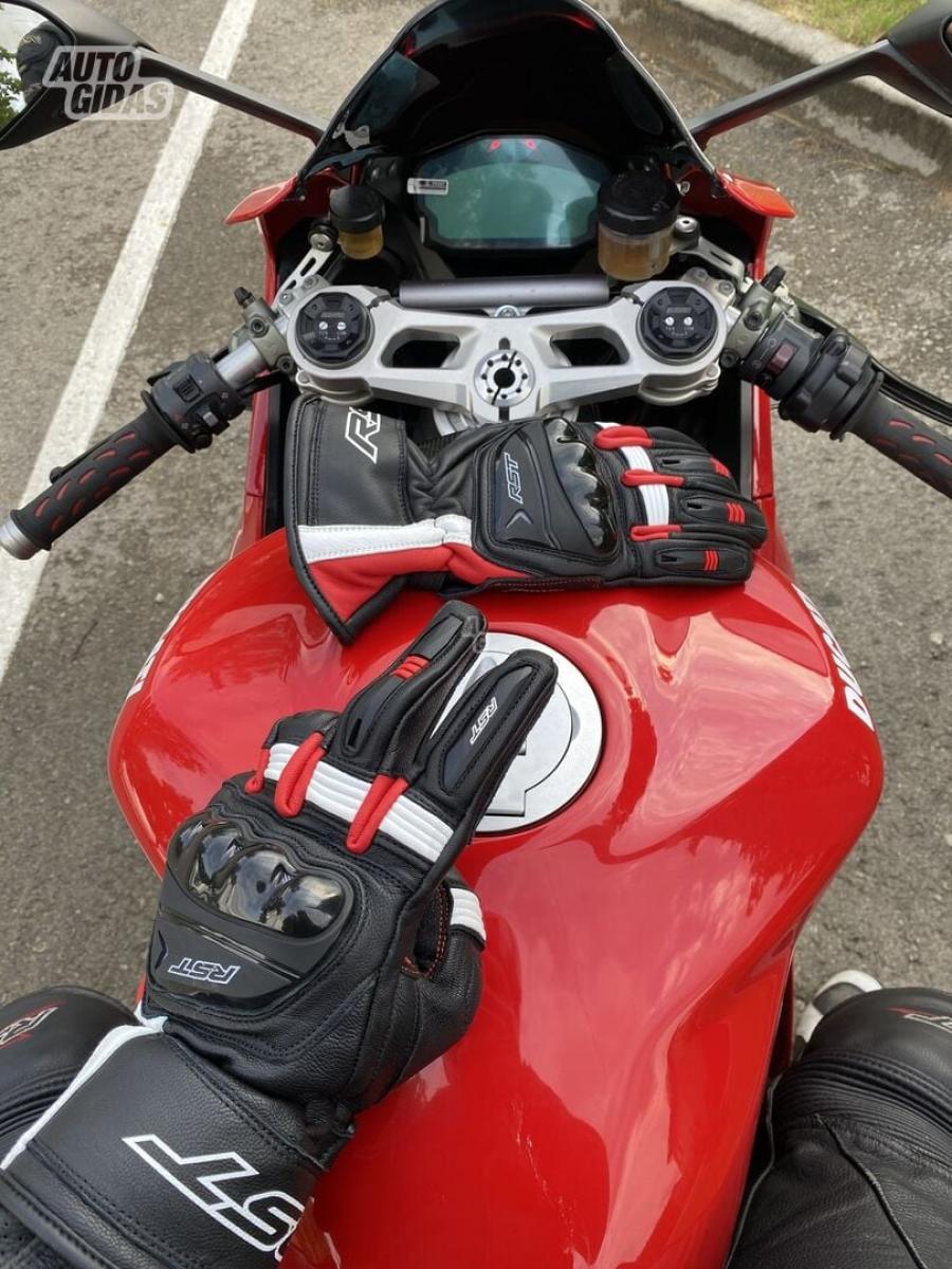 Ducati Panigale 2014 Palanga, ar dzinēja tilpumu 0.00 L un nobraukumu 0 tūkst. km par 9000 €, foto 7 vietnē AUTOMOTO.COM.LV
