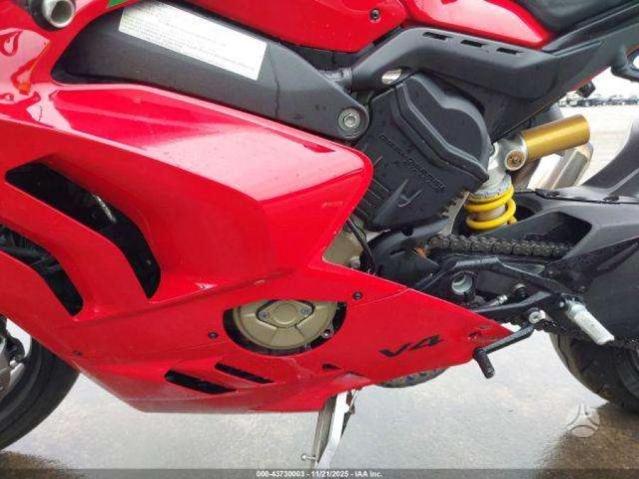 Ducati Panigale 2024 in Klaipeda, with an engine capacity of 0.00 L and mileage of 8 thousand km for 9900 €, photo 9 on AUTOMOTO.COM.LV