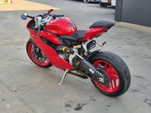 Красный Дукати Panigale 2014 в Вильнюс, объемом двигателя 0.90 л и пробегом 13 тыс. км за 8400 €, фото 5 на AUTOMOTO.COM.LV