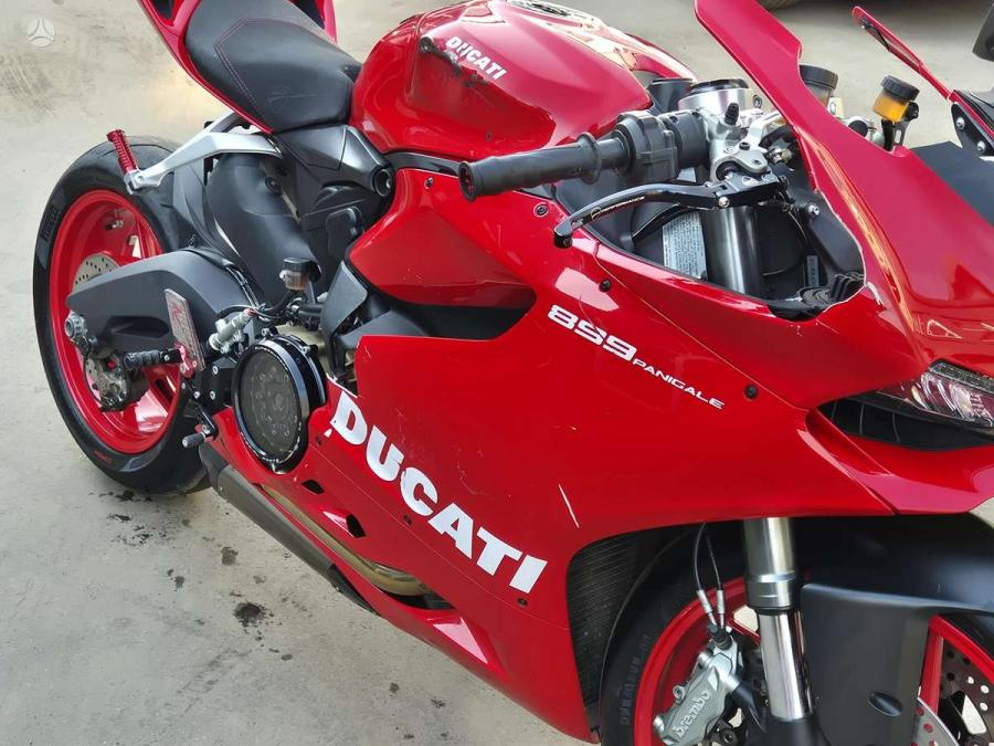 Красный Дукати Panigale 2014 в Вильнюс, объемом двигателя 0.90 л и пробегом 13 тыс. км за 8400 €, фото 10 на AUTOMOTO.COM.LV