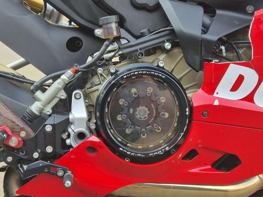 Красный Дукати Panigale 2014 в Вильнюс, объемом двигателя 0.90 л и пробегом 13 тыс. км за 8400 €, фото 15 на AUTOMOTO.COM.LV