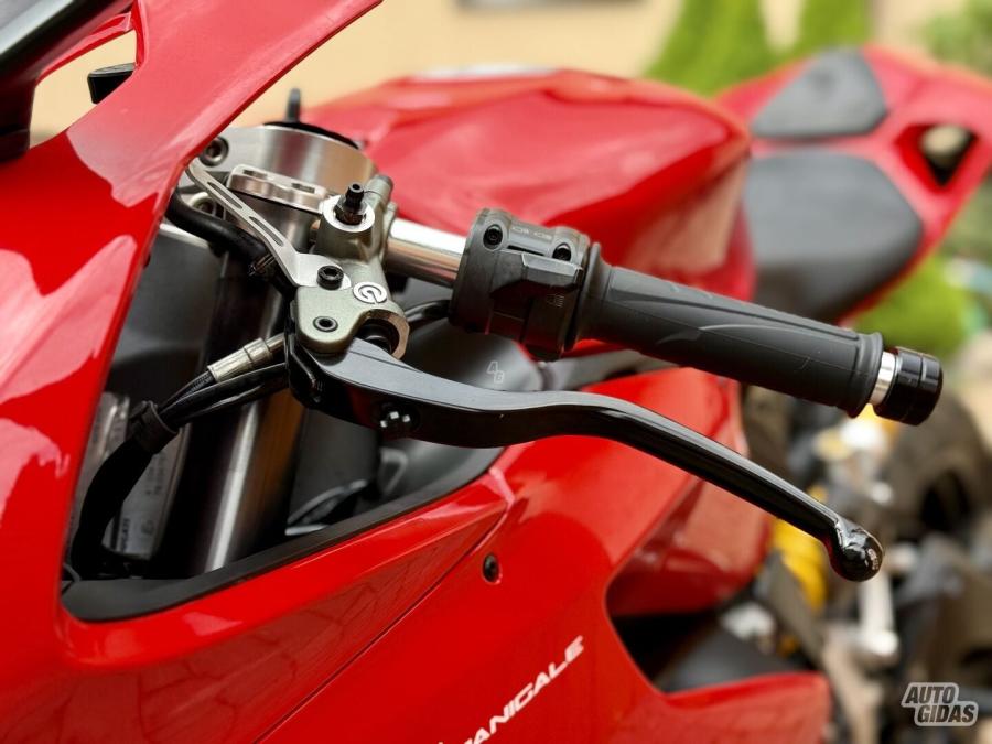 Красный Дукати Panigale 2016 в Вильнюс, объемом двигателя 0.90 л и пробегом 20 тыс. км за 8700 €, фото 14 на AUTOMOTO.COM.LV