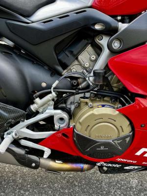 Sarkans Ducati Panigale 2018 Kauņa, ar dzinēja tilpumu 1.10 L un nobraukumu 20 tūkst. km par 18500 €, foto 12 vietnē AUTOMOTO.COM.LV