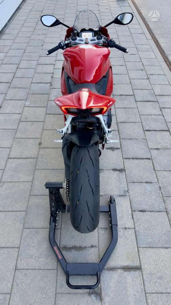 Sarkans Ducati Panigale 2021 Viļņa, ar dzinēja tilpumu 0.96 L un nobraukumu 6 tūkst. km par 12499 €, foto 5 vietnē AUTOMOTO.COM.LV