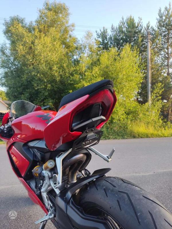 Red Ducati Panigale 2022 in Panevezys, with an engine capacity of 0.96 L and mileage of 6 thousand km for 11500 €, photo 10 on AUTOMOTO.COM.LV