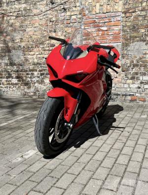 Ducati Panigale V4 2018 in Liepaja, with an engine capacity of 1.10 L and mileage of 0 thousand km for 18500 €, photo 4 on AUTOMOTO.COM.LV