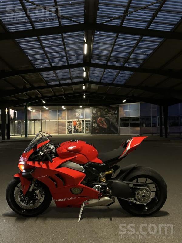 Дукати Panigale V4 2019 в Рига, объемом двигателя 1.10 л и пробегом 0 тыс. км за 21999 €, фото 4 на AUTOMOTO.COM.LV
