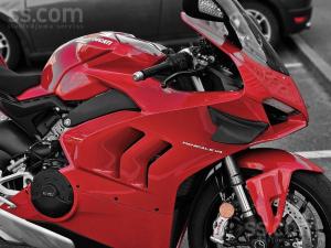Ducati Panigale V4 2021 Rīga, ar dzinēja tilpumu 1.10 L un nobraukumu 0 tūkst. km par 18500 €, foto  vietnē AUTOMOTO.COM.LV