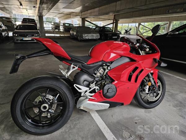 Ducati Panigale V4 2021 Rīga, ar dzinēja tilpumu 1.10 L un nobraukumu 0 tūkst. km par 18500 €, foto 3 vietnē AUTOMOTO.COM.LV