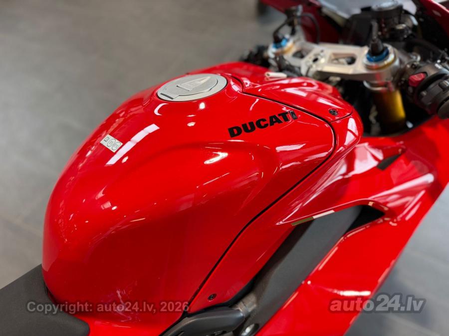 Ducati Panigale V4 2023 in Tallinn, with an engine capacity of 1.10 L and mileage of 11 thousand km for 21990 €, photo 7 on AUTOMOTO.COM.LV
