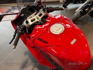 Ducati Panigale V4 2023 in Tallinn, with an engine capacity of 1.10 L and mileage of 11 thousand km for 21990 €, photo 18 on AUTOMOTO.COM.LV