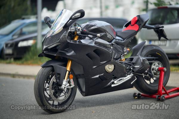 Красный Дукати Panigale V4 2023 в Таллин, объемом двигателя 1.10 л и пробегом 2 тыс. км за 25600 €, фото 7 на AUTOMOTO.COM.LV