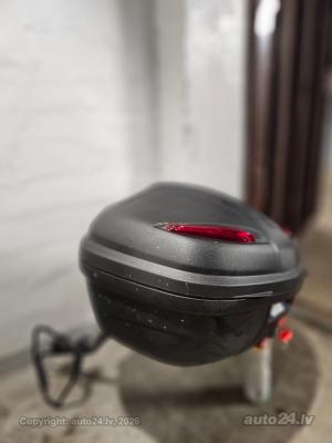 Black Ducati Scrambler 2015 in Tallinn, with an engine capacity of 0.80 L and mileage of 25 thousand km for 4300 €, photo 15 on AUTOMOTO.COM.LV
