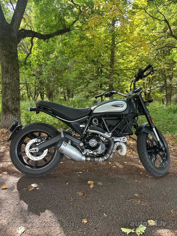 Черный Дукати Scrambler 2023 в Таллин, объемом двигателя 0.80 л и пробегом 7 тыс. км за 9250 €, фото 2 на AUTOMOTO.COM.LV