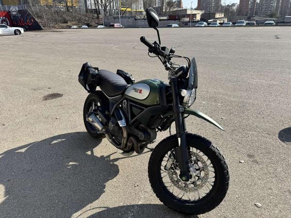 Zaļš Ducati Scrambler 2015 Viļņa, ar dzinēja tilpumu 0.80 L un nobraukumu 26 tūkst. km par 4100 €, foto 3 vietnē AUTOMOTO.COM.LV