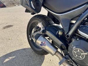 Zaļš Ducati Scrambler 2015 Viļņa, ar dzinēja tilpumu 0.80 L un nobraukumu 26 tūkst. km par 4100 €, foto 10 vietnē AUTOMOTO.COM.LV