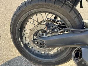 Zaļš Ducati Scrambler 2015 Viļņa, ar dzinēja tilpumu 0.80 L un nobraukumu 26 tūkst. km par 4100 €, foto 12 vietnē AUTOMOTO.COM.LV
