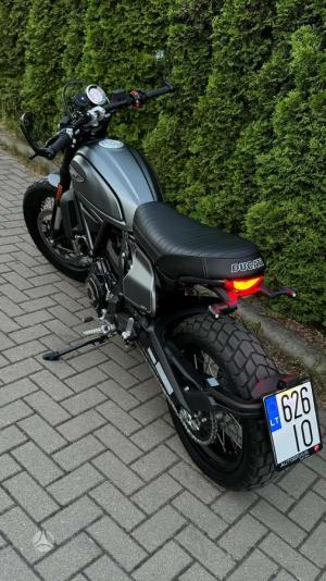 Серый Дукати Scrambler 2022 в Каунас, объемом двигателя 0.80 л и пробегом 7 тыс. км за 9100 €, фото  на AUTOMOTO.COM.LV