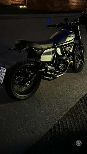 Серый Дукати Scrambler 2022 в Каунас, объемом двигателя 0.80 л и пробегом 7 тыс. км за 9100 €, фото 10 на AUTOMOTO.COM.LV