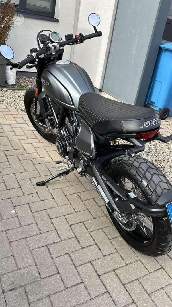 Серый Дукати Scrambler 2022 в Каунас, объемом двигателя 0.80 л и пробегом 7 тыс. км за 9100 €, фото 10 на AUTOMOTO.COM.LV