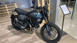 Серый Дукати Scrambler 2022 в Каунас, объемом двигателя 0.80 л и пробегом 7 тыс. км за 9100 €, фото 14 на AUTOMOTO.COM.LV