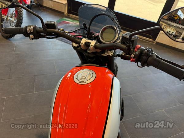 Orange Ducati Scrambler 2019 in Tallinn, with an engine capacity of 0.80 L and mileage of 12 thousand km for 5490 €, photo 8 on AUTOMOTO.COM.LV